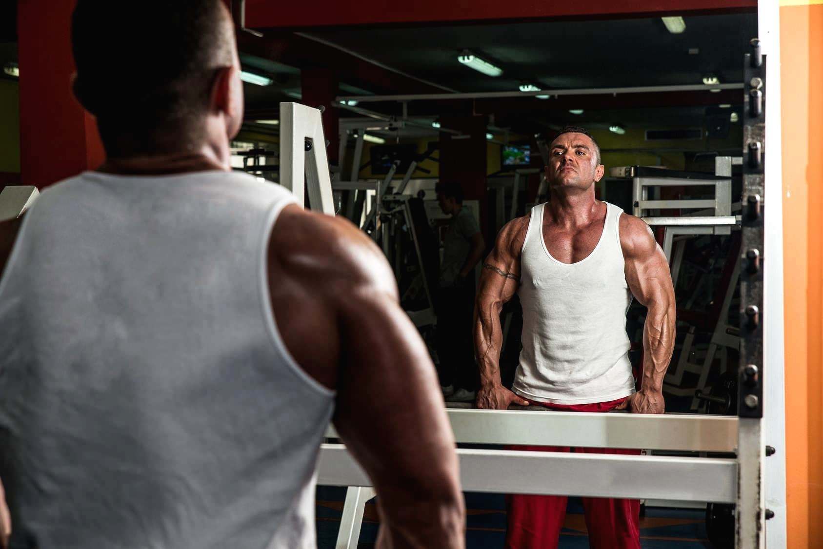 Barbell shrugs: how to do them right - fitguide.blog